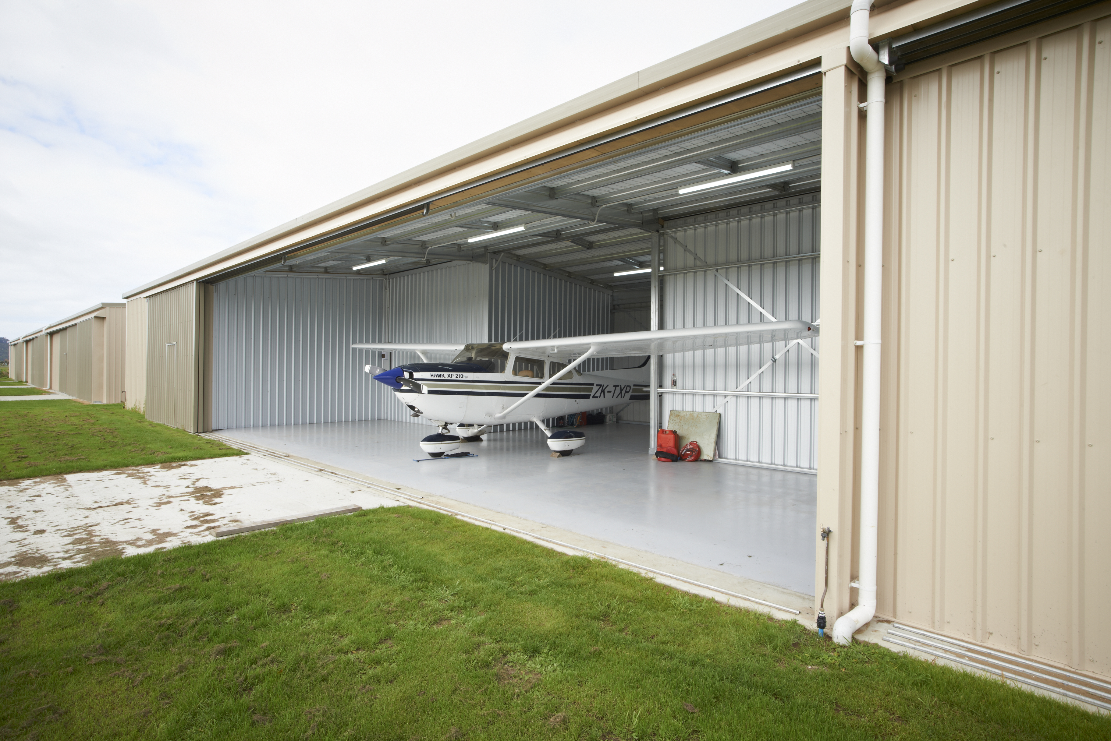 Mercury Bay Hangars